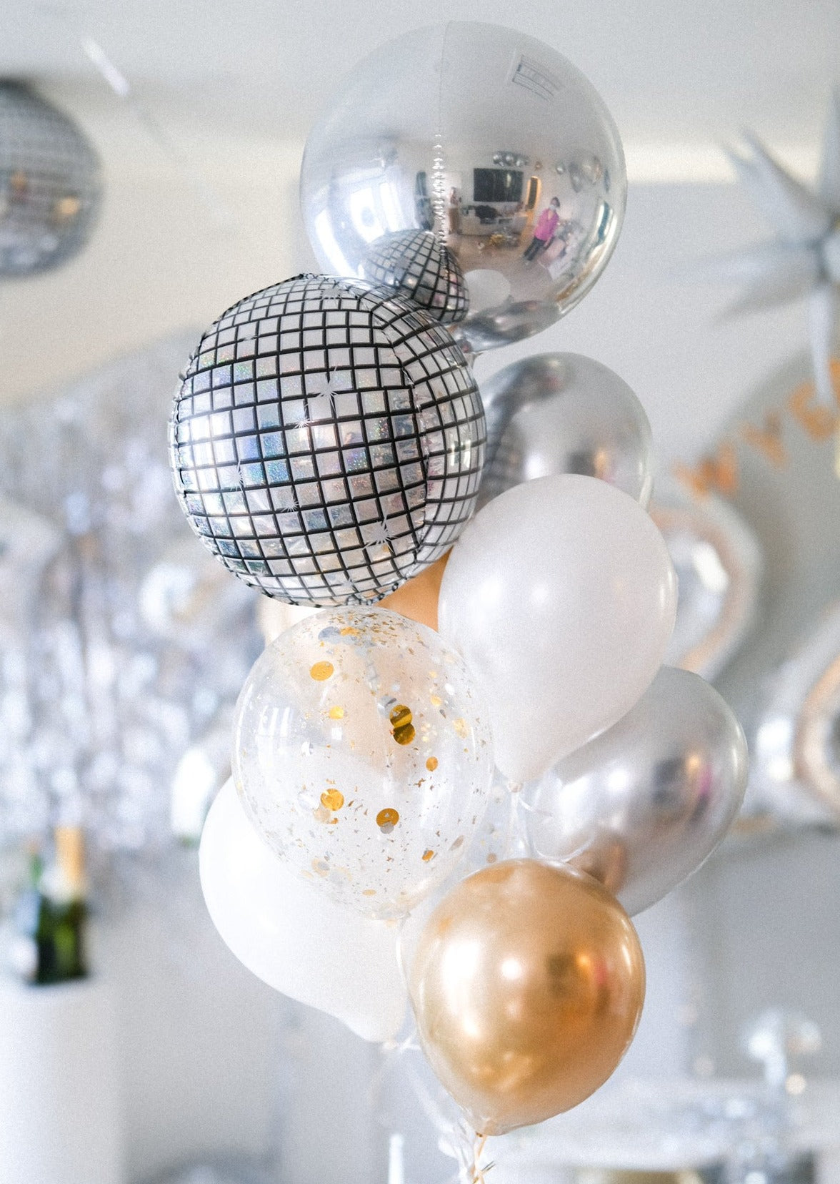 Mixed Metallics NYE Balloongram – Oh Shiny!